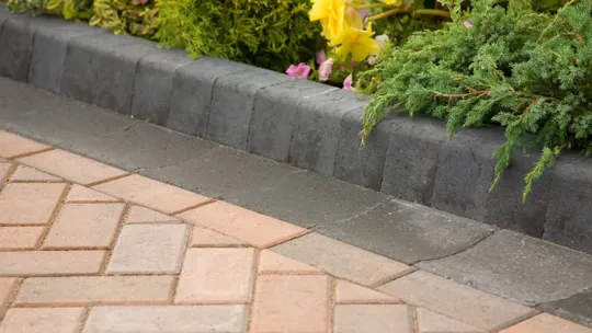 Marshalls Keykerb Edging - KL HB or BN, 200 x 127 x 127mm - Charcoal ...