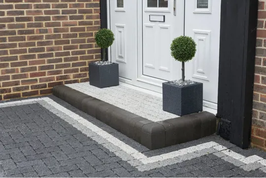 Brett High Kerb Radial Bullnose Kerb HRBNCL, 85 x 150 x 200mm - Charcoal